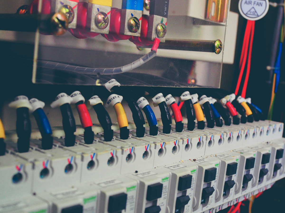 Troubleshooting Industrial Control Panels - JHFOSTER